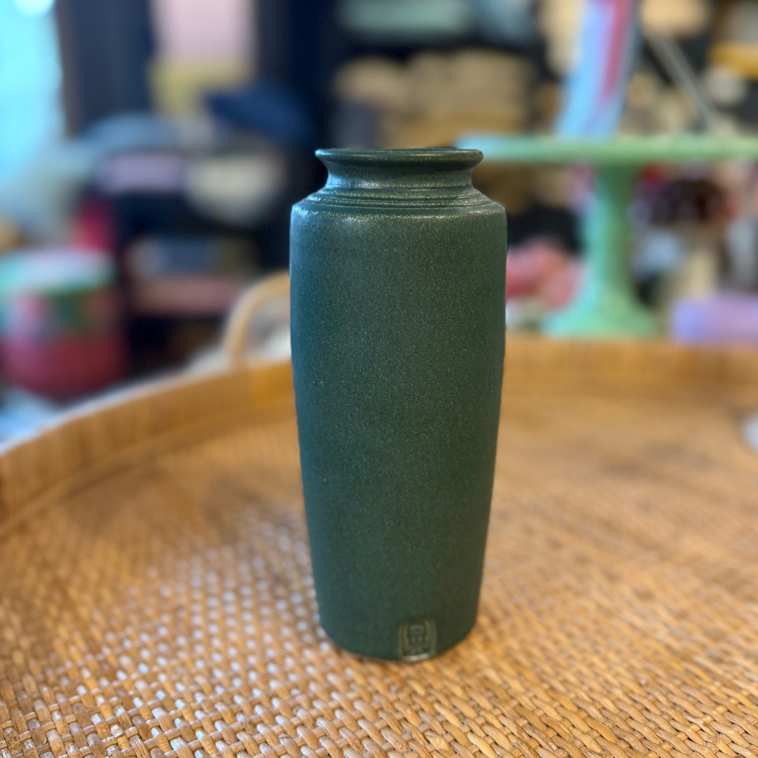 Small Jade Vase – Stewart House